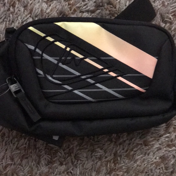 Quiksilver | Bags | Quicksilver Jungler Ii Fanny Pack | Poshmark
